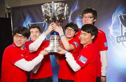 无状态再现赛场解说，SKT能否完美收官Faker或将成为关键人物_特玩网